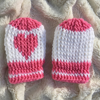 Ravelry: Mini Heart Love Mittens pattern by In Stitches - Crochet by SL