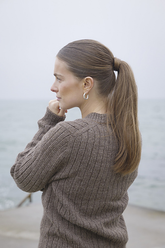 Ravelry: Tree Trunk Sweater Female Ed. pattern by Inge's Knitting Lab
