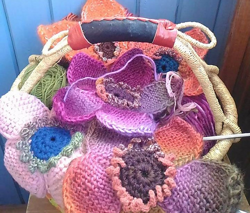 Ravelry: Big Flower pattern by Inna Sidorova