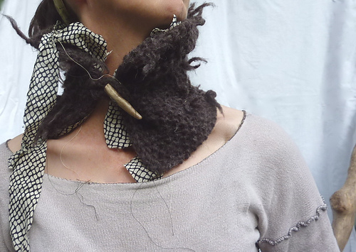 Ravelry: Knotted Bark Neck Cuff pattern by Flora Kennedy
