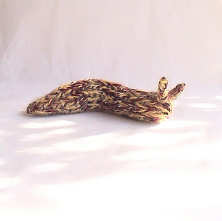 Ravelry: Have fun knitting Slug Buds for the holidays pattern by Flora ...