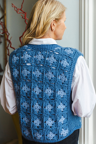 Ravelry: Shingle Singlet pattern by Kimberley Bate