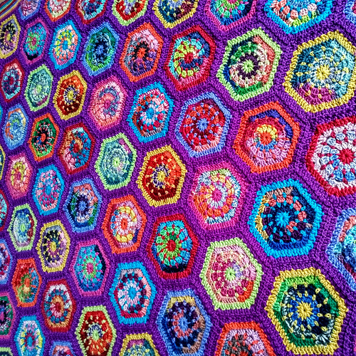 Ravelry: Groovy Hex pattern by Kaz - Insomnia Crochet