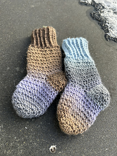 Ravelry: Intersus' Babysokker