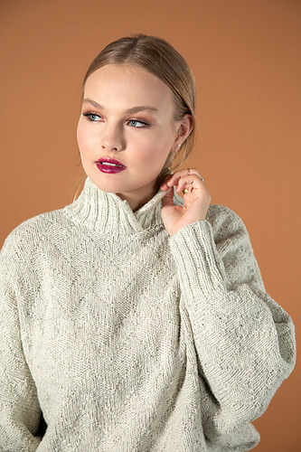 Ravelry: Decussate Pullover pattern by Evelyn Siatra