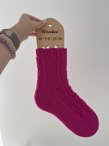 Ravelry: Autumn Ember socks pattern by Anna Radchenko