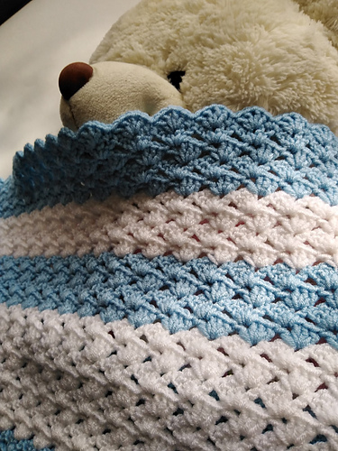 Ravelry: Blue baby blanket pattern by IRINA TURYSHEVA