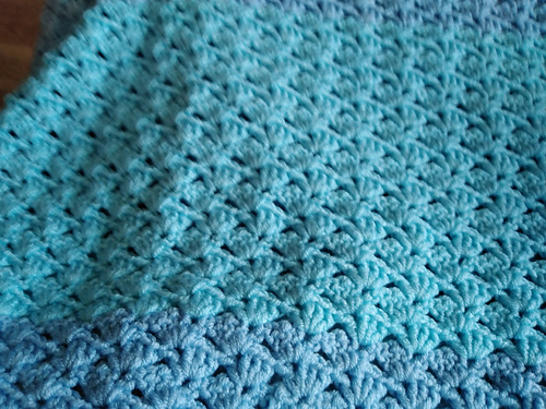 Ravelry: Blue baby blanket pattern by IRINA TURYSHEVA