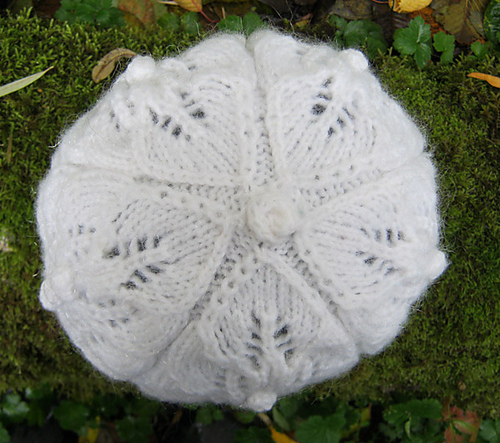 Ravelry: Christmas Berry Cap pattern by Jane Irish Nelson