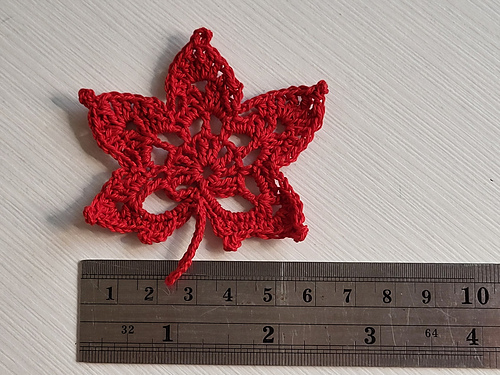 Ravelry: Maple leaf pattern by Lyubov Shakhimardanova