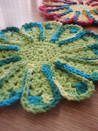 Ravelry: Chrysanthemum Dishcloth pattern by Lily Sugar'n Cream and ...