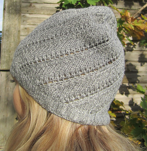 Ravelry: Lady Diagonal Hat pattern by Isla Maaria