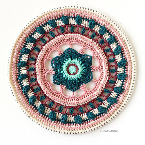 Ravelry: Enigma Mandalas pattern by Esther Dijkstra