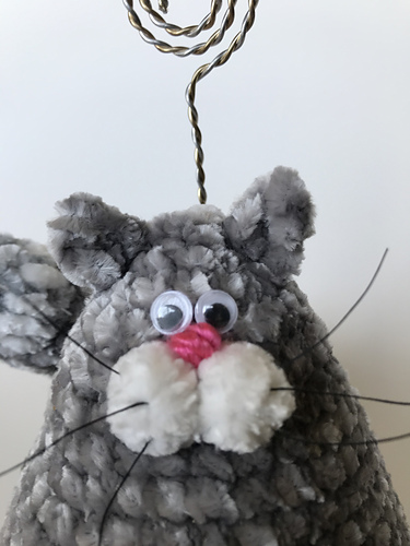 Ravelry: Kitty Cat Photo Holder pattern by Debra Ulrich