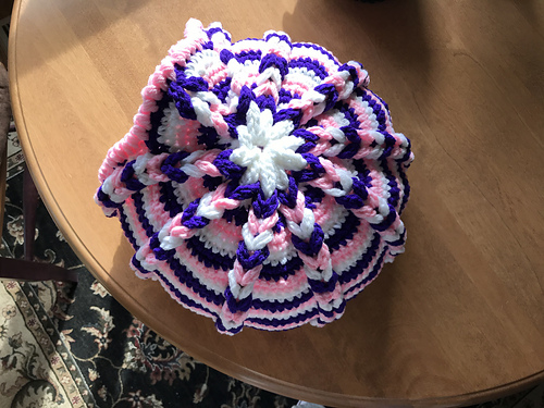 Ravelry: Cozy Pet Cave pattern by Debra Ulrich