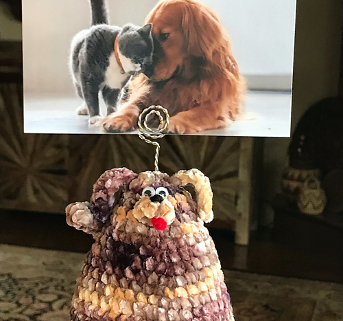 Ravelry: Puppy Dog Photo Holder pattern by Debra Ulrich
