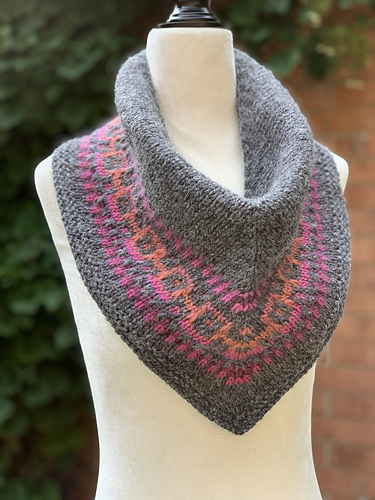 Ravelry: Colouring in - bandana pattern by Susan Ashcroft