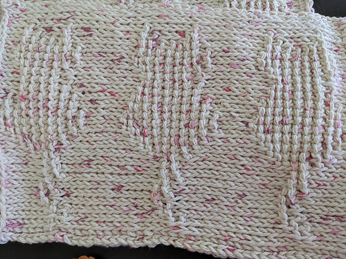 Ravelry: Interchangeable Hot Pad Table Runner pattern by Janean Crapo