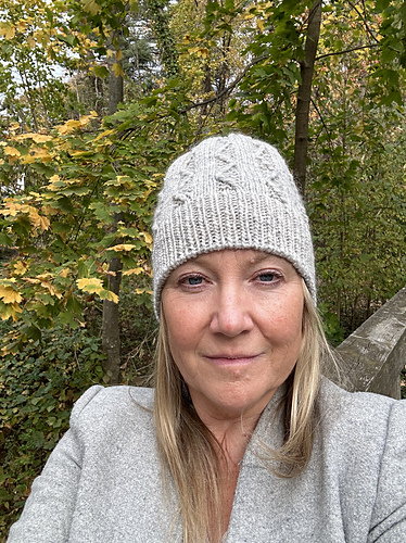 Ravelry: Hudson Ripple Hat pattern by Jennifer Shiels Toland