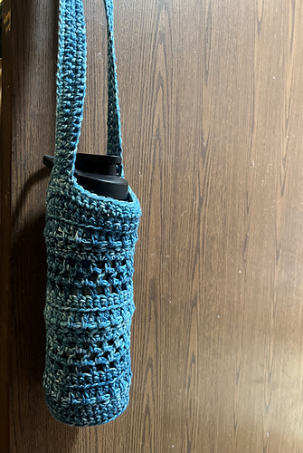 Ravelry: Lydia Water Bottle Sling pattern by Regina P Designs
