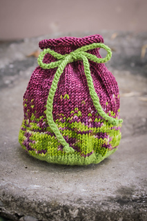 Ravelry: Perfect Potion Pouch pattern by ArieScapes
