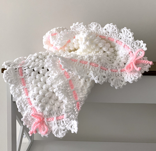 Ravelry: Coquette Blanket pattern by JTcreations