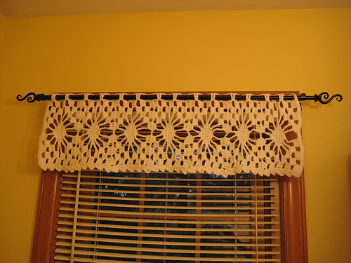 Ravelry: Window Valance pattern by Irene Duquette