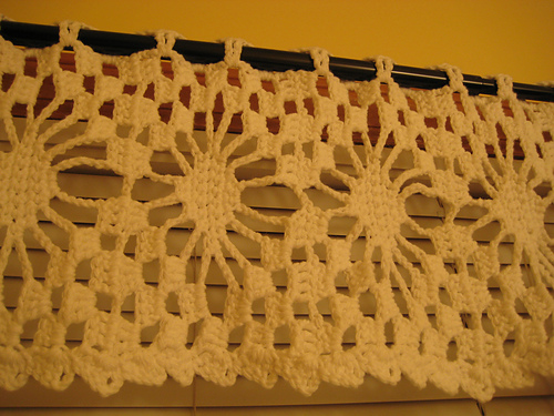 Ravelry: Window Valance pattern by Irene Duquette
