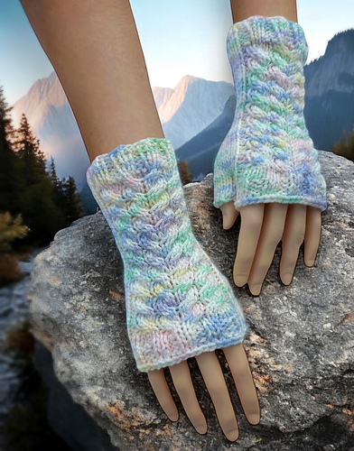 Ravelry: Cable Fingerless Gloves pattern by Janis Frank