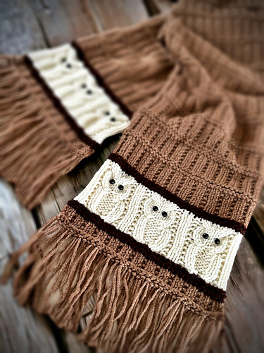 Ravelry: Owl Scarf pattern by Janis Frank