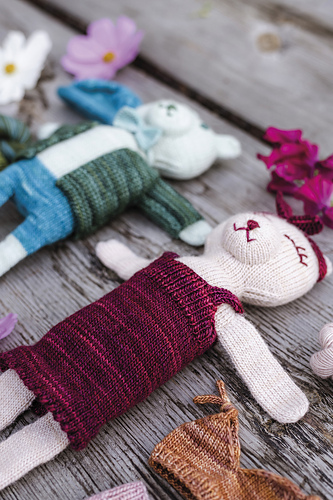 Ravelry: Bella pattern by CreaJunkie