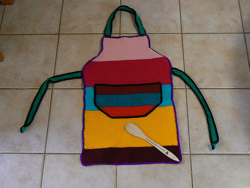 Ravelry: appealing apron pattern by Jazmo Tennant