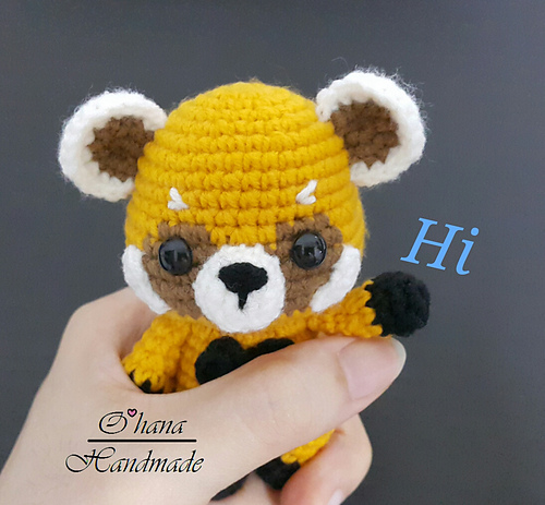 Ravelry: Little Red Panda pattern by Handmade By Jenny