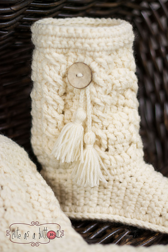 Ravelry: Cute-as-a-button Boots pattern by Cute as a button Jennifer Reid