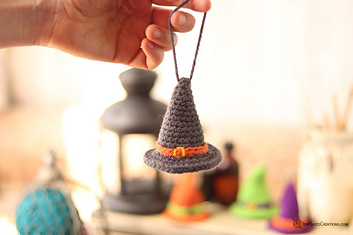 Ravelry: Small Witch Hat pattern by Jen Hayes
