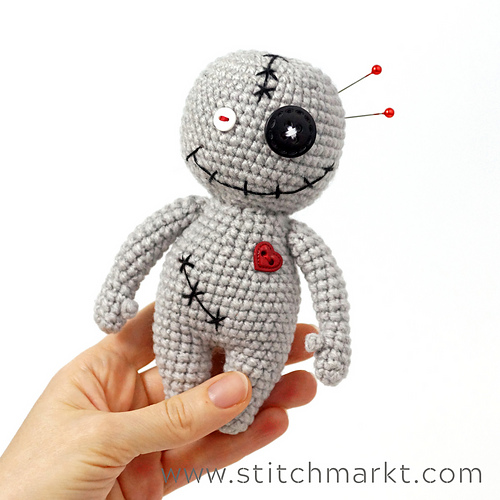 Ravelry: Voodoo Doll pattern by JenPattern