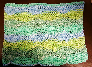 Ravelry: JenniPants' Shells on Garter-stitch Background