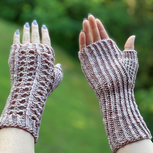 Ravelry: Wishful Mitts pattern by Jennifer Myrick