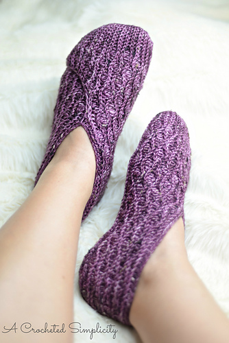 Ravelry: Winter Waves Kimono Slippers pattern by Jennifer Renaud