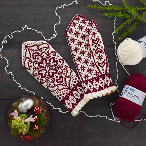 Ravelry: Julia pattern by JennyPenny