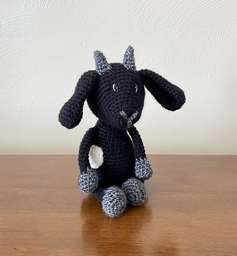 Ravelry: Carl the Goat pattern by Jessica Pittman
