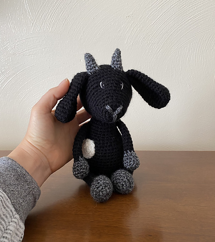 Ravelry: Carl the Goat pattern by Jessica Pittman