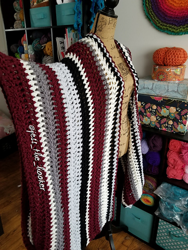 Ravelry: The Maggie Ruana pattern by Jessica Fulcher