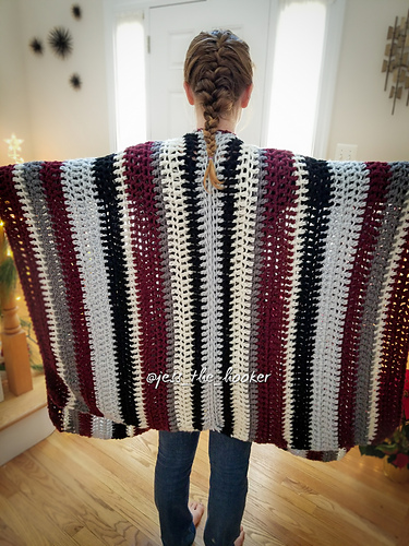 Ravelry: The Maggie Ruana pattern by Jessica Fulcher