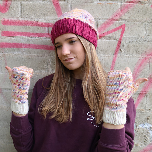 Ravelry: Inside-out Beanie and Mitts pattern by Debra Kinsey Knits