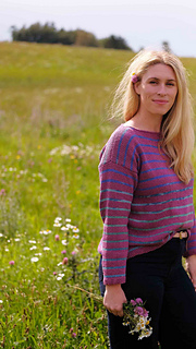 Ravelry: Beachcombing Pullover pattern by Hélène Rush