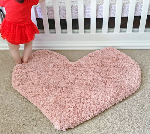 Ravelry: Faux Heart Rug pattern by Jessica Paz Creates