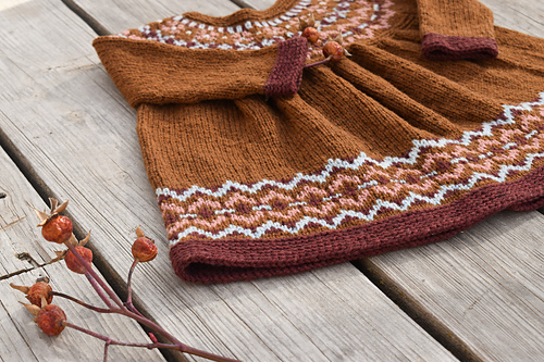 Ravelry: Flora pattern by Jessica McDonald