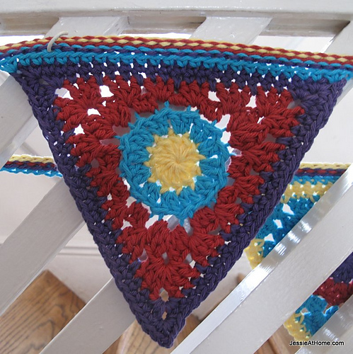 Ravelry: Circle to Triangle Bunting pattern by Jessie Rayot