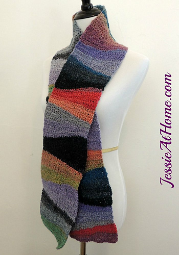 Ravelry: Textured Waves Scarf pattern by Jessie Rayot
